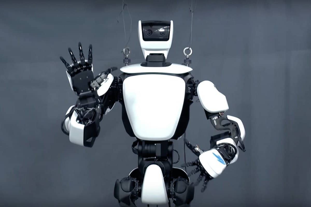 Toyota T-HR3 Humanoid Robot Review - Robot Pet Friends