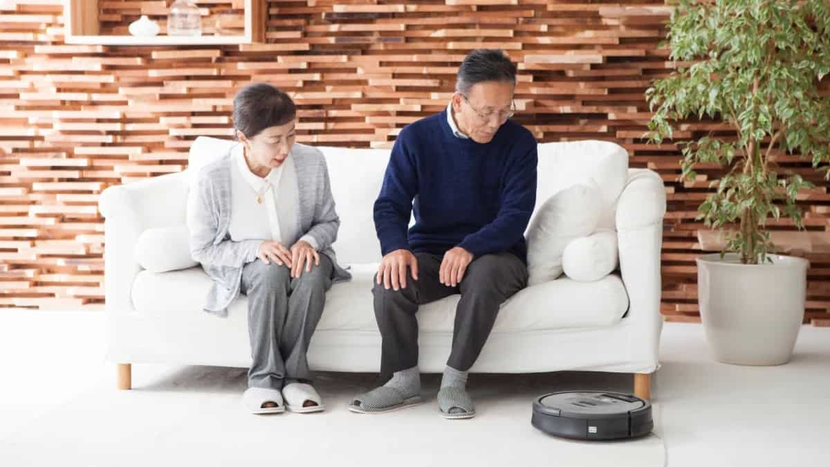 Who Buys Robot Vacuums? (And Should You Get One Too?) - Robot Pet Friends