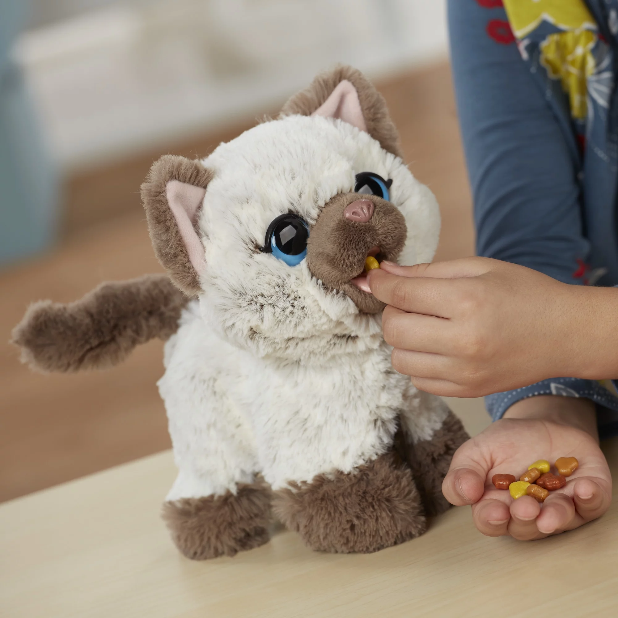 FurReal Friends Kami My Poopin’ Kitty Review - Robot Pet Friends