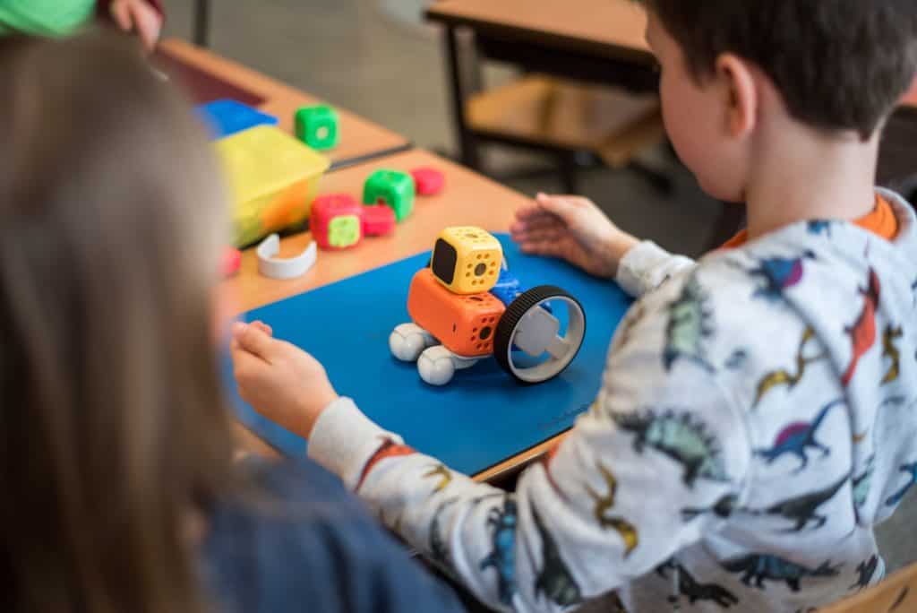 Robot Pets and Sensory Stimulation: Autism Therapy Insights - Robot Pet ...